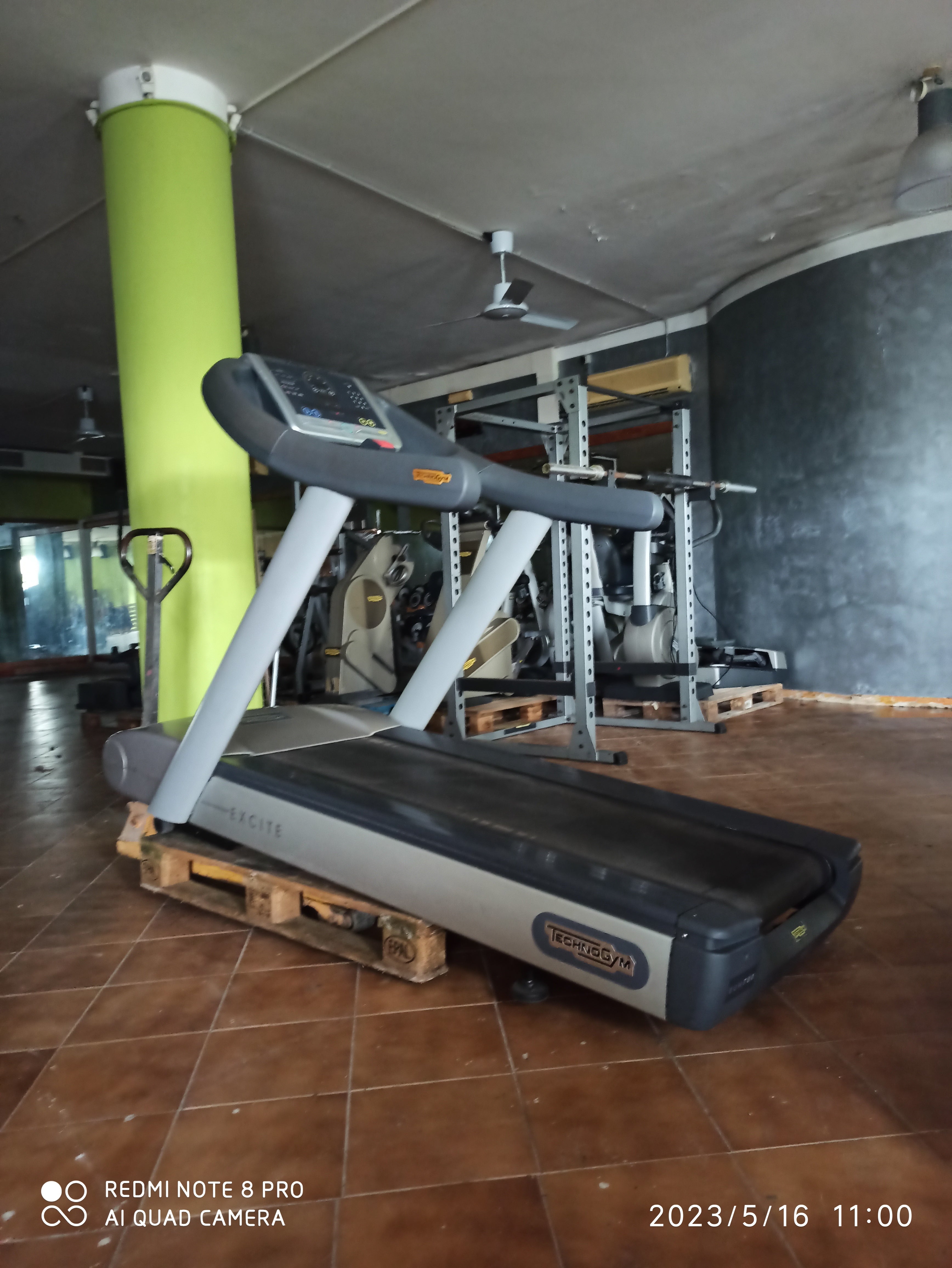 RUN EXCITE LED 700 – GOLDEN STORE